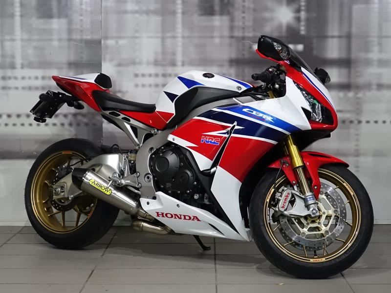 Annunci moto Honda sportive usate in vendita