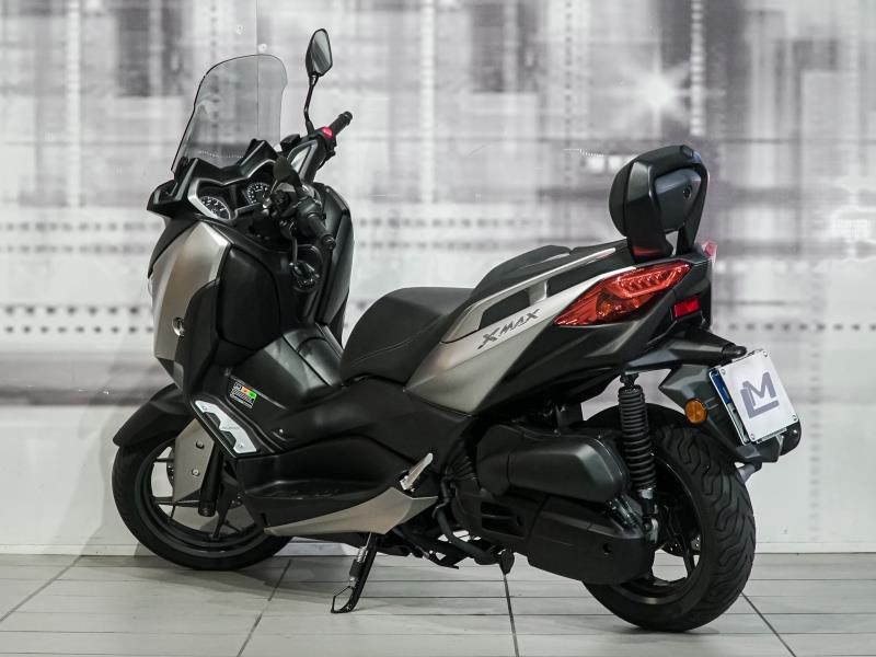 Yamaha XMax 125 Abs colore grigio usato in vendita